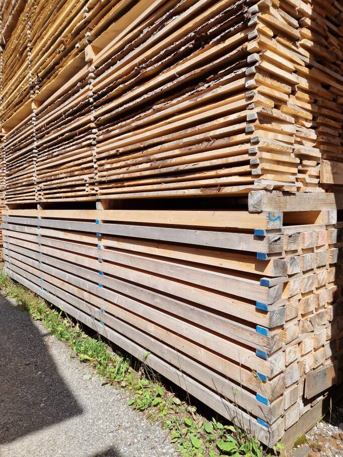 Latten / Maurerholz - Knutti Holz AG